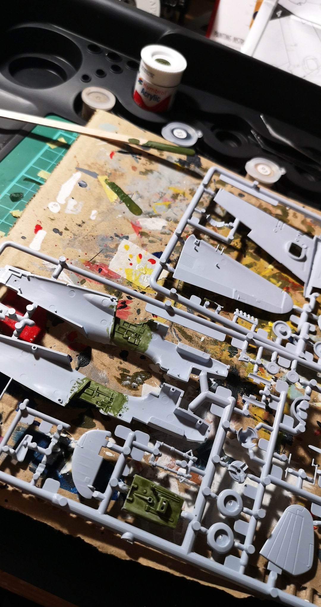 Aldi special - Airfix P40 desert scheme - Christmas Blitzenbuild 2019 ...