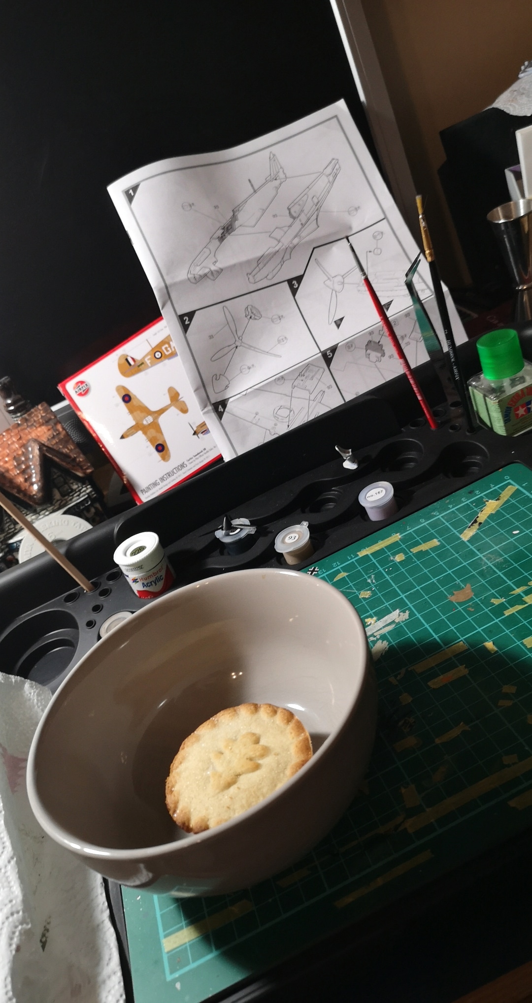 Aldi special - Airfix P40 desert scheme - Christmas Blitzenbuild 2019 ...