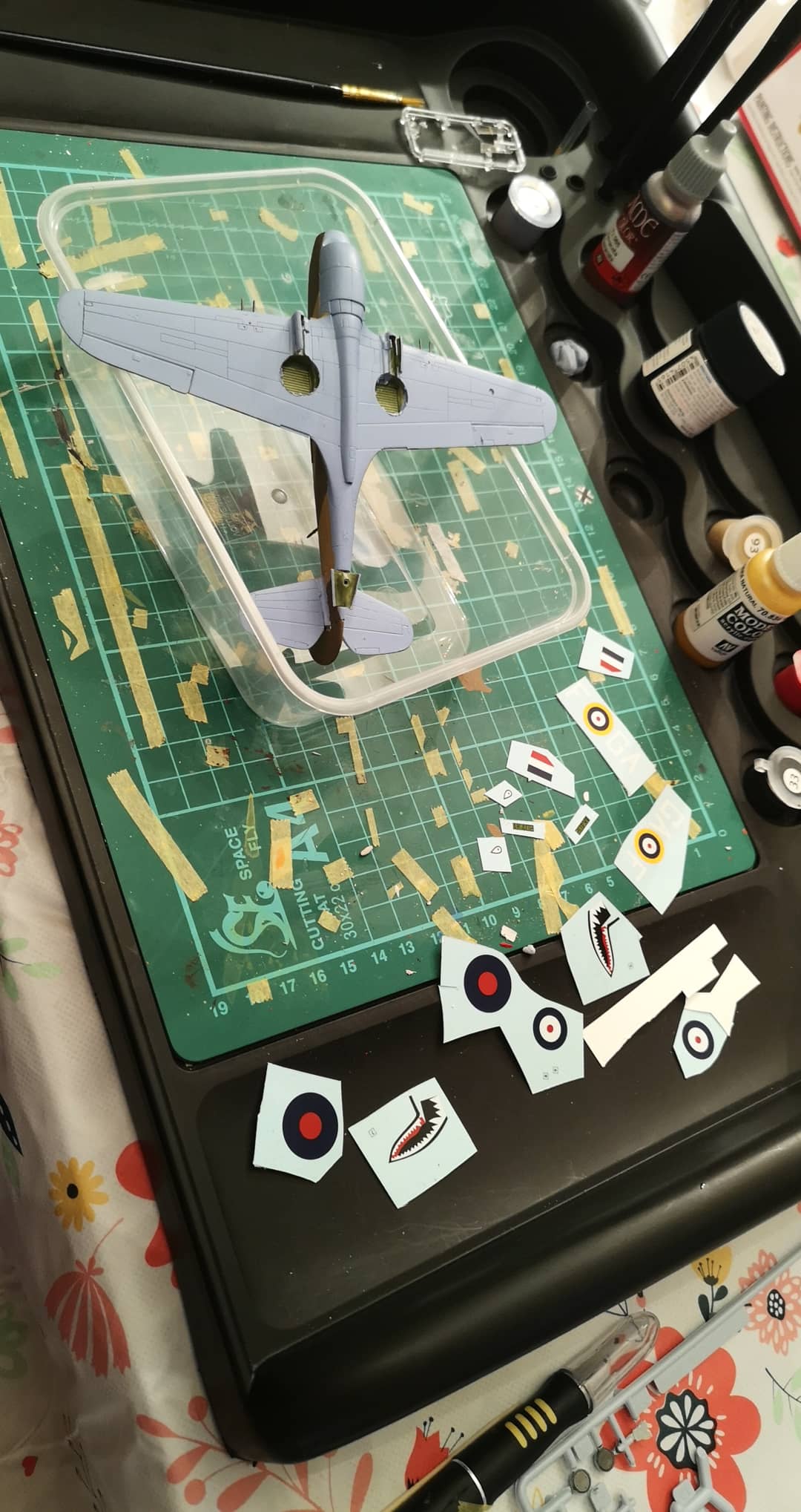 Aldi special - Airfix P40 desert scheme - Christmas Blitzenbuild 2019 ...
